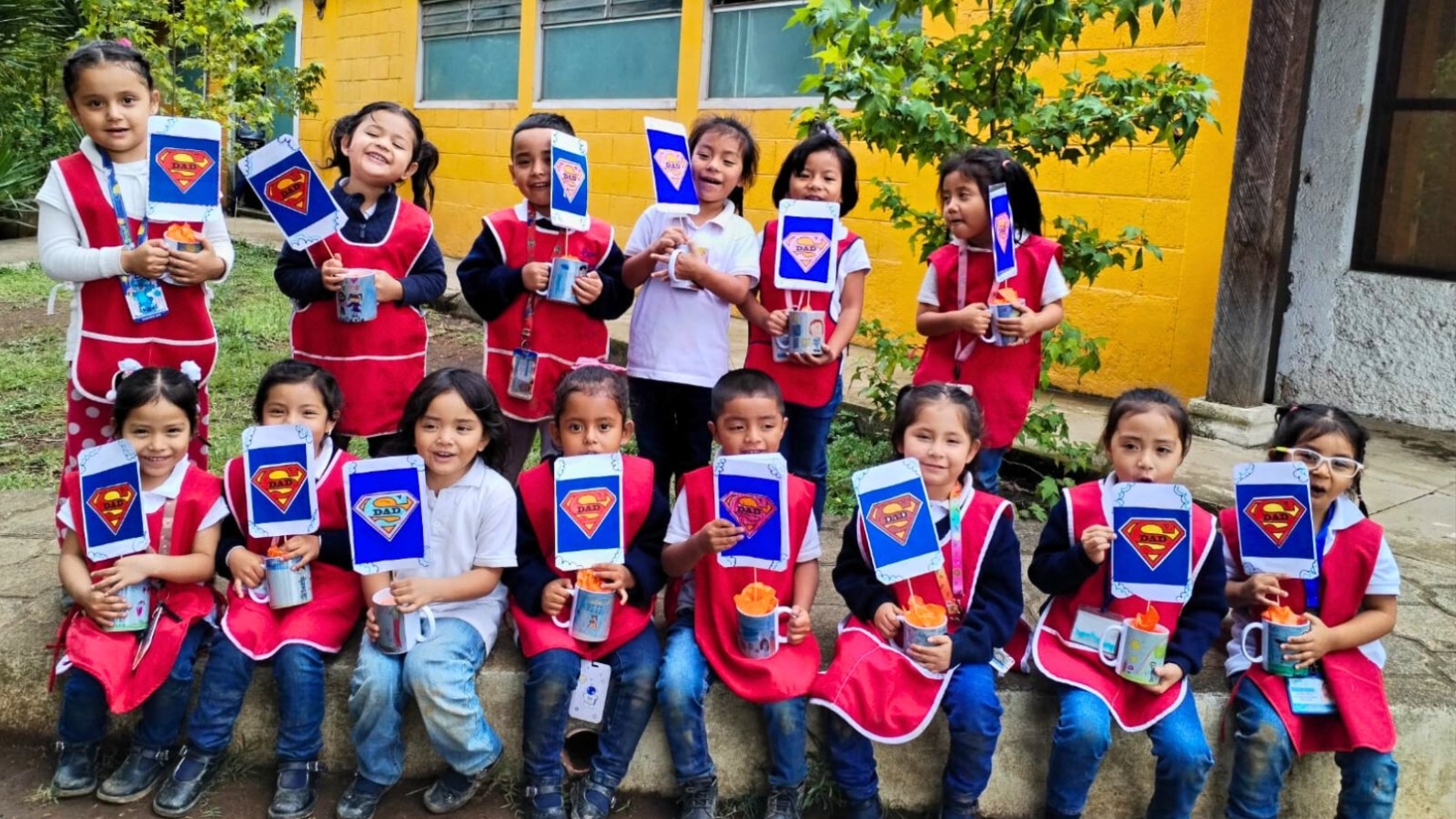 TARJETA DEL DIA DEL PADRE | JUNIO 2025 – Fundacion Operacion Rescate